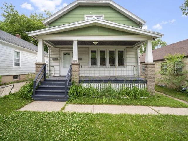 5622 N 36th St, Milwaukee, WI 53209