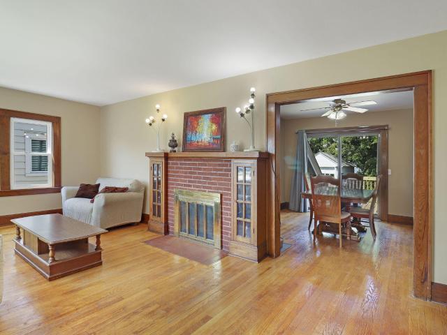 5622 37th Ave