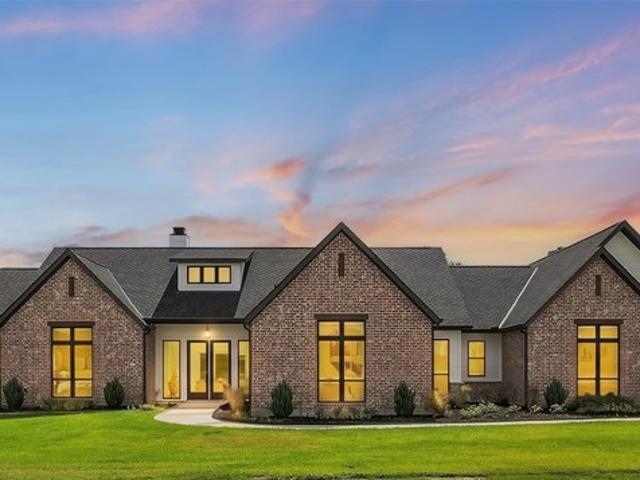 5623 Mill Water Ct, Bryan, TX 77808