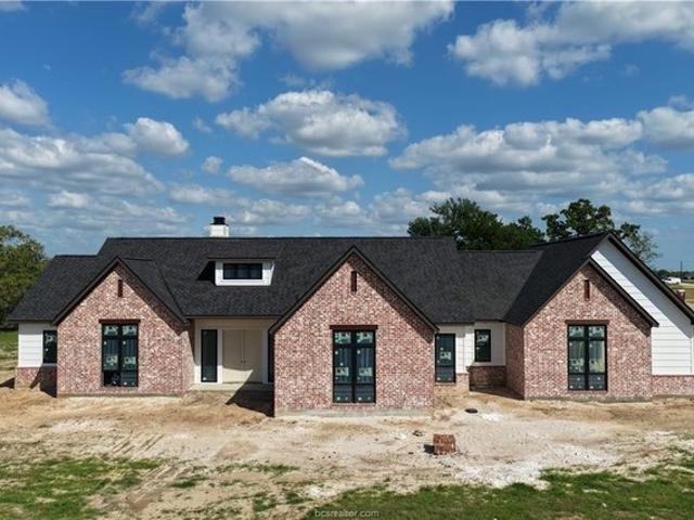 5623 Mill Water Ct, Bryan, TX 77808