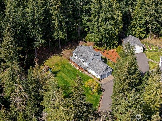 5623 NW Millglade Ln, Bremerton, WA 98312