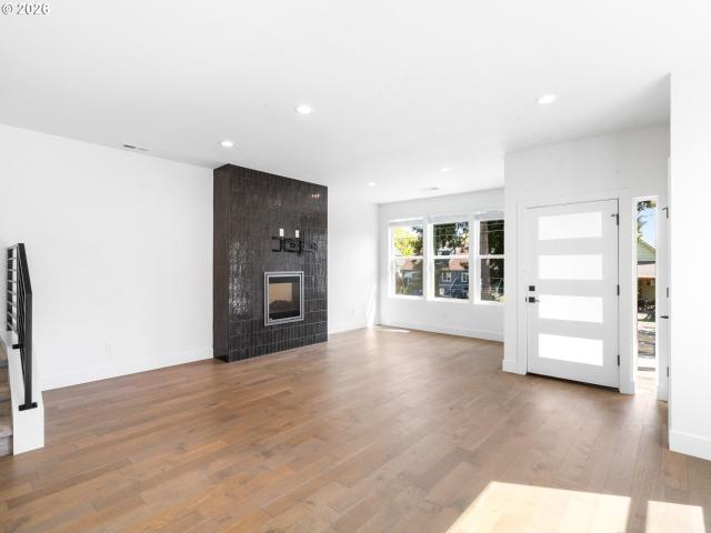 5623 n gay ave # 2