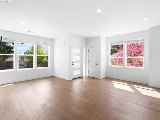 5623 N Gay Ave, Portland, OR 97217 | MLS #593159 | Compass