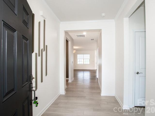 5623 Newton Way