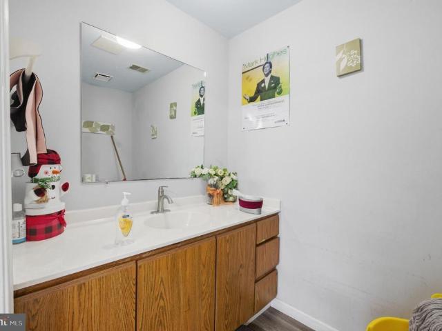 5623 Columbia Pike # 103