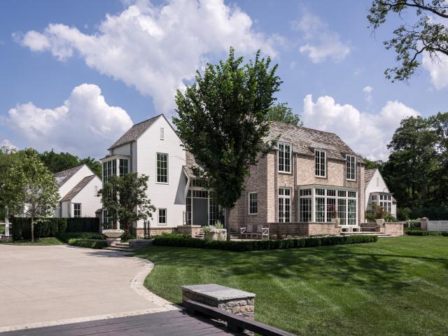 5623 Hillsboro Pike