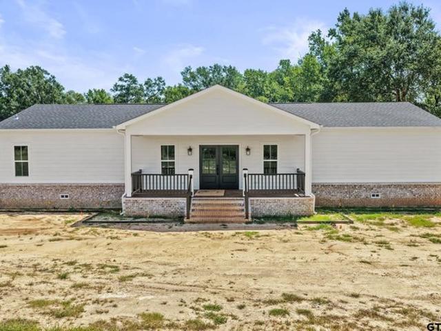 562 County Road 4230, Pittsburg, TX 75686