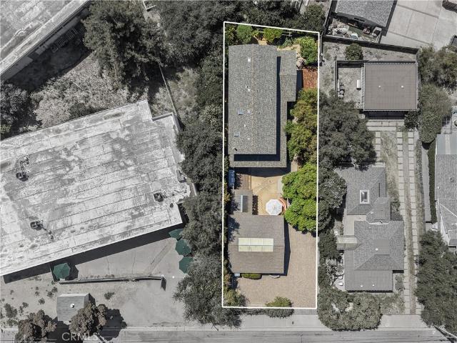 562 Crown Hill Street