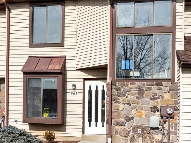 562 Atwood Ct, Newtown, PA 18940 | MLS #PABU2113 | Compass