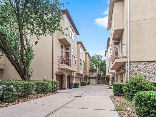 562 Bomar St, Houston, TX 77006