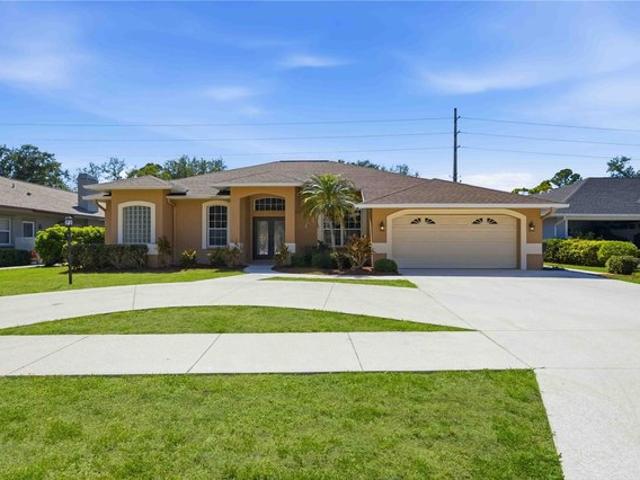 562 Oak Bay Dr, Osprey, FL 34229