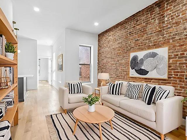 562 Morgan Avenue, Brooklyn, NY