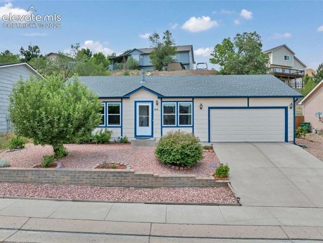 562 S Kearney Ave, Colorado Springs, CO 80906