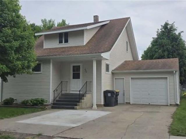 562 South St, Wabasso, MN 56293