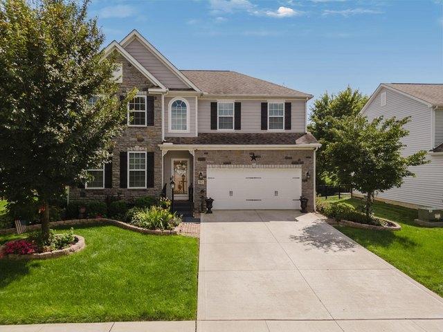 562 Preston Trails Dr, Pickerington, OH 43147
