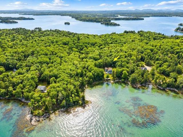 562 Rays Point Rd, Milbridge, ME 04658