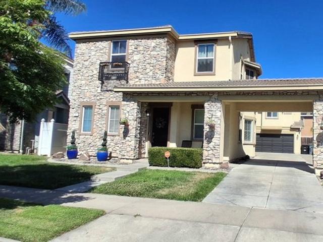 562 Ranger St, Oakdale, CA 95361