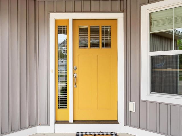 562 Riverbank Circle # 15