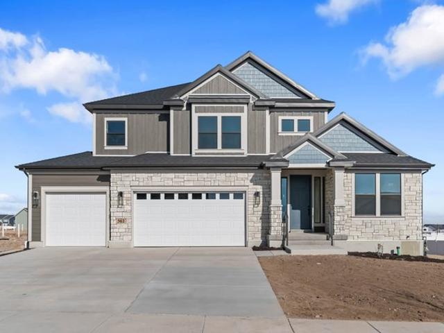 562 W Coyote Ridge Rd, Grantsville, UT 84029