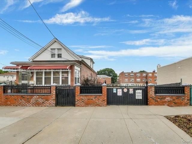 562 Underhill Ave, Bronx, NY 10473