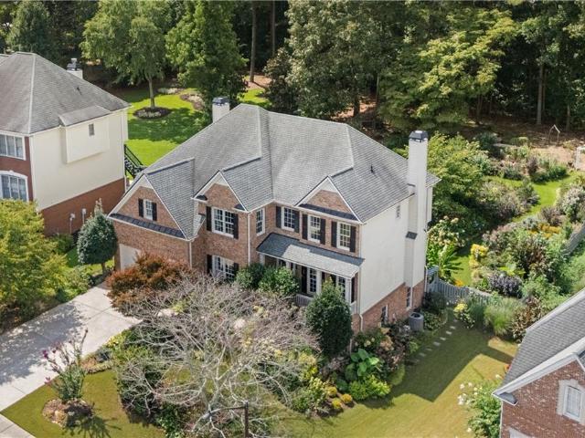 562 Vinings Springs Drive SE