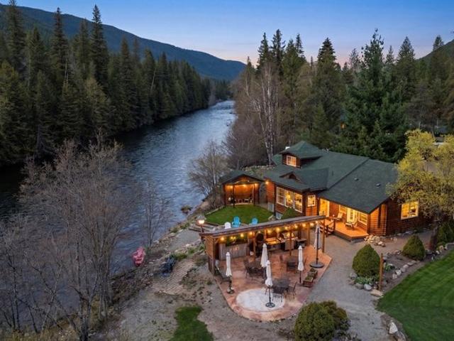 5634 Moyie River Rd, Bonners Ferry, ID 83805