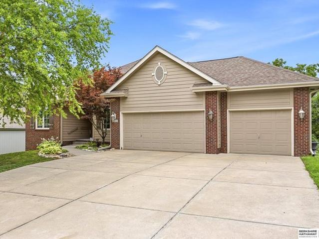 5634 N 142nd Ave, Omaha, NE 68164