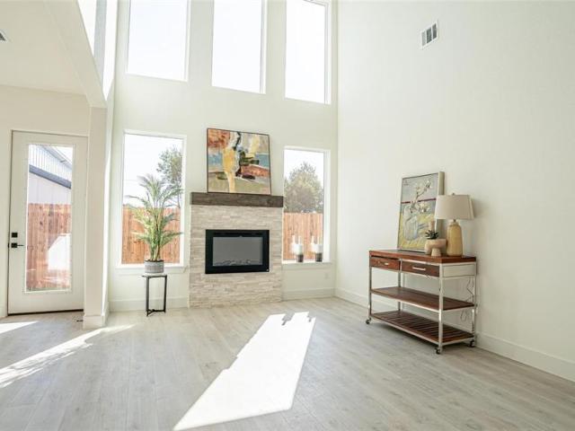 5634, 5702, 5624 Barkridge & Van Horn Drive