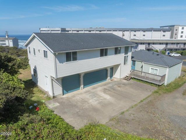 563/565 SW 4th St, Newport, OR 97365