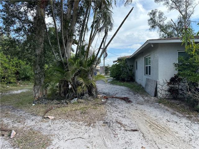 5635 Fifth Ave, Fort Myers, FL 33907 | MLS #2026010