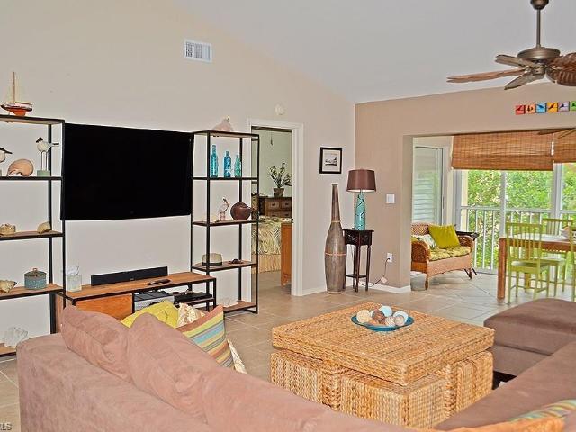 5635 Turtle Bay Dr, Unit 6, Naples, FL 34108 | MLS #226015 | Compass