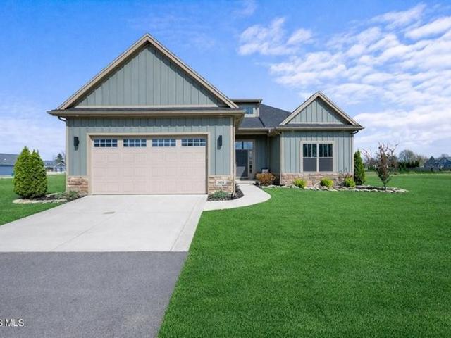 5635 Waterville Monclova Rd, Monclova, OH 43542