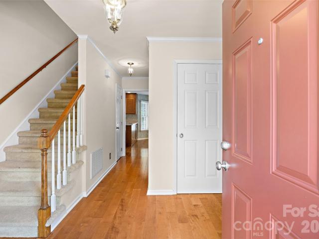 5636 Ivygate Lane