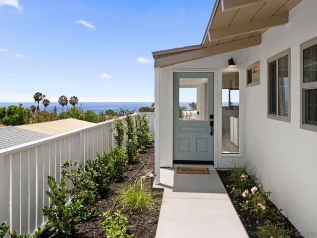 5636 Linda Rosa Ave
