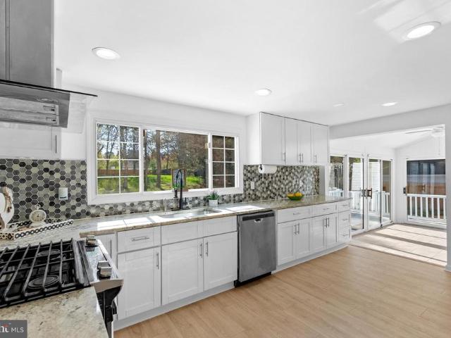 5637 High Tor Hill