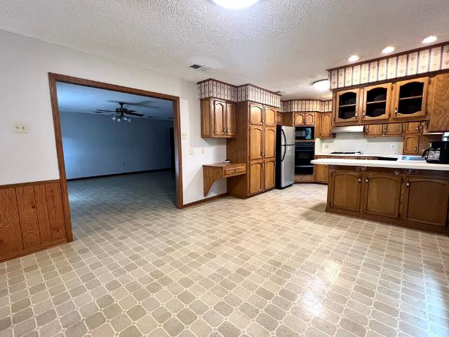 5638 A Rollinson Road