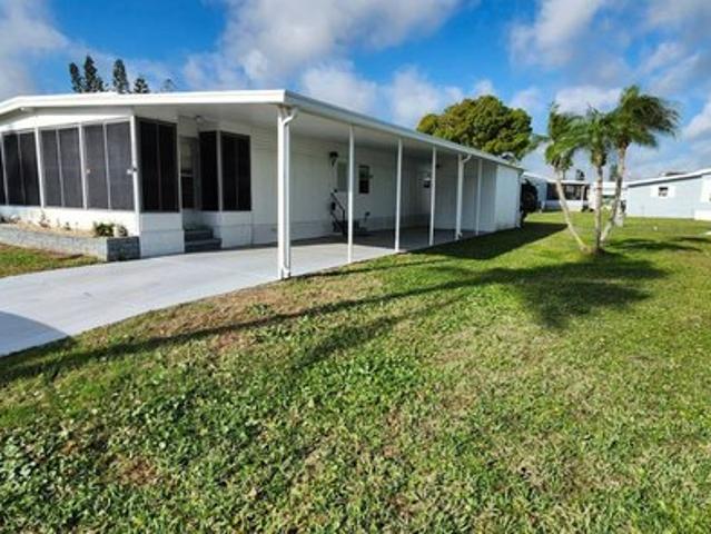 5638 Billowing Ln, Bradenton, FL 34203