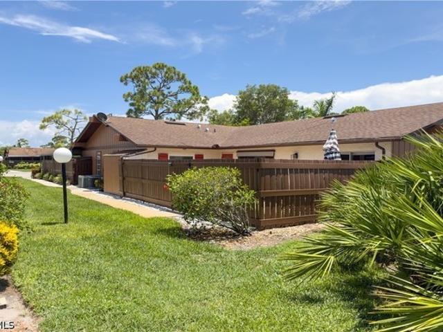 5638 Foxlake Dr, North Fort Myers, FL 33917
