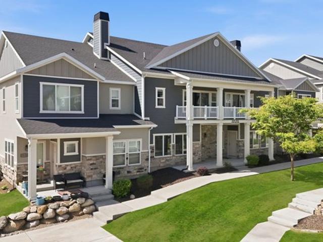 5638 W Island Ridge Dr, West Valley City, UT 84118