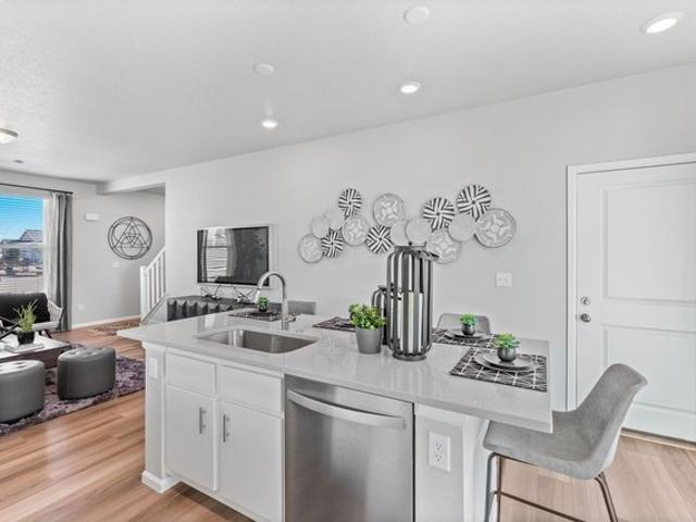 5639 Bowerman Ln, Colorado Springs, CO 80927