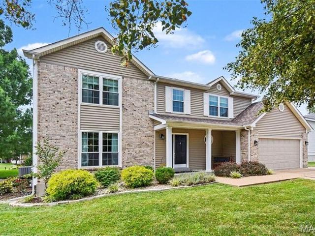 5639 Cliff Cave Crossing Dr, Saint Louis, MO 63129