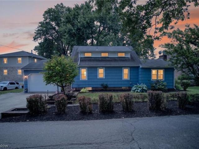 5630 N Island Dr NW, Canton, OH 44718