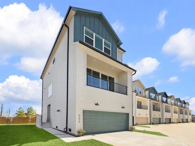 5630 Camino Encantado Dr, Houston, TX 77091
