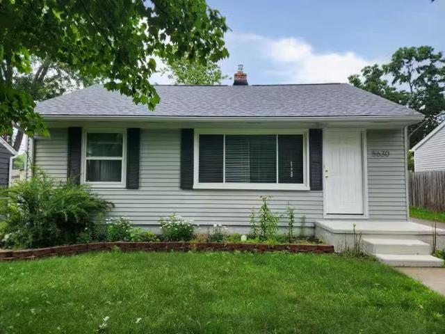 5630 ELDRIDGE DR, WATERFORD, MI 48327 Single Family Residence.