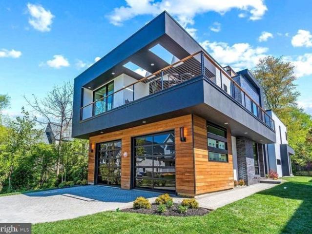 5630 8th St N, Arlington, VA 22205