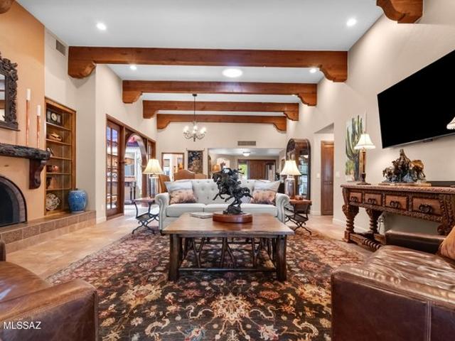 5631 E Sutler Ln, Tucson, AZ 85712