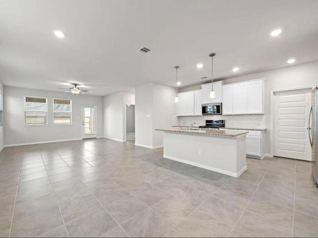 5631 Giving Grace Way, Houston, TX 77048 | MLS #46570