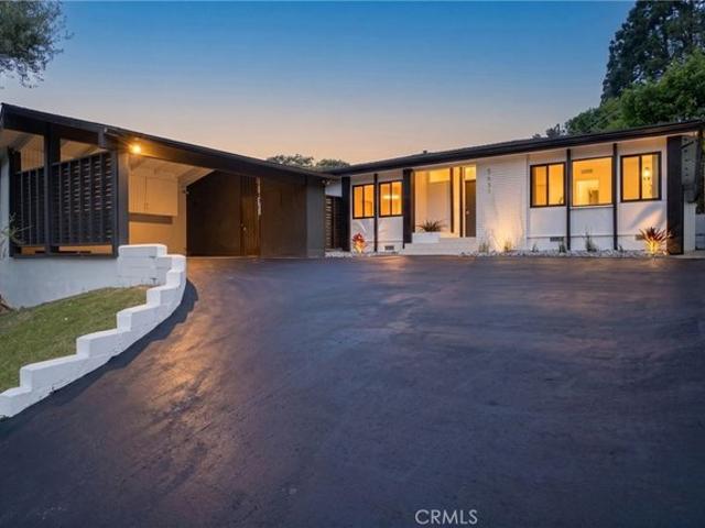 5631 Park Oak Pl, Los Angeles, CA 90068