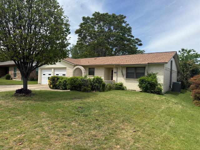 5633 Macdougall Drive