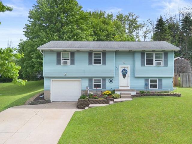 5633 Sunnybrook Dr, Girard, PA 16417
